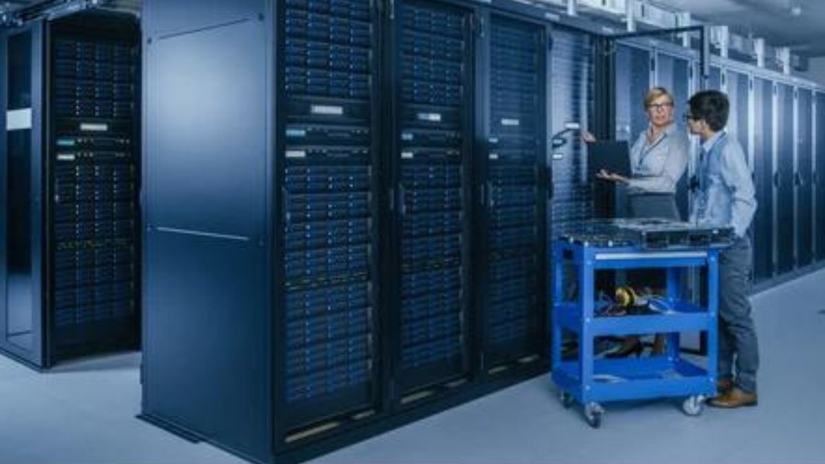 Future-Proof IT: Key Considerations for Selecting a 1U Server