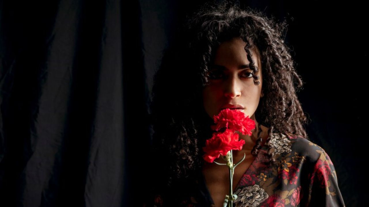 Discovering the Allure of Rose Robede Savage Beauty