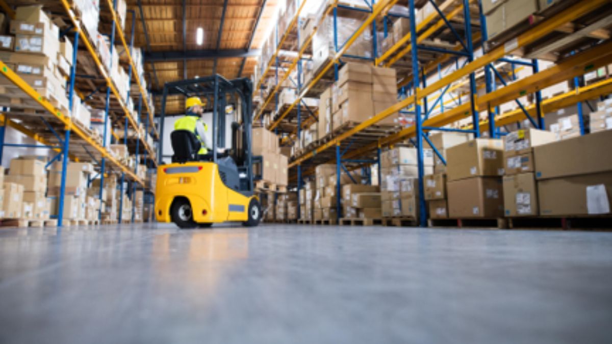 The Complete Guide to Building a Warehouse for Storage Solutions